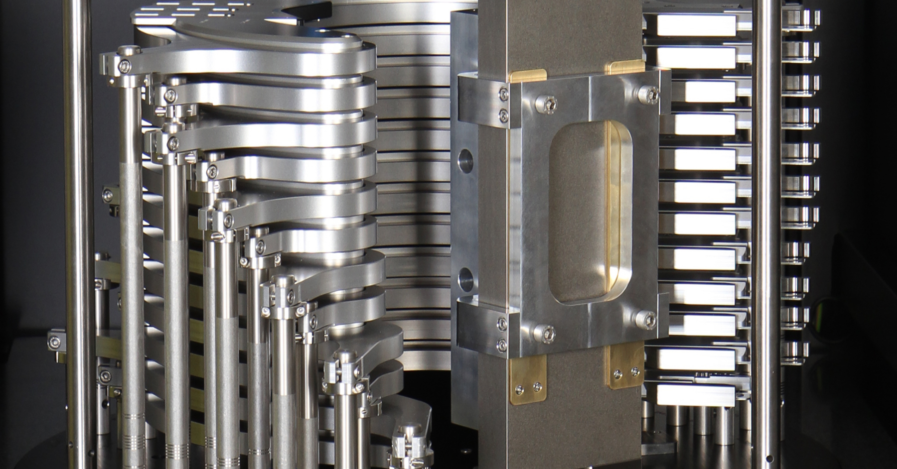 Omega/Theta - Stacking stage – Freiberg Instruments