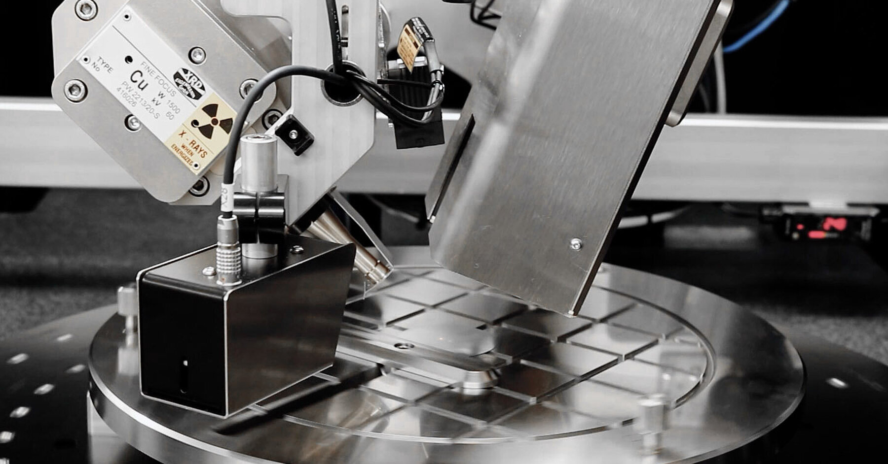 Omega-scan – Freiberg Instruments